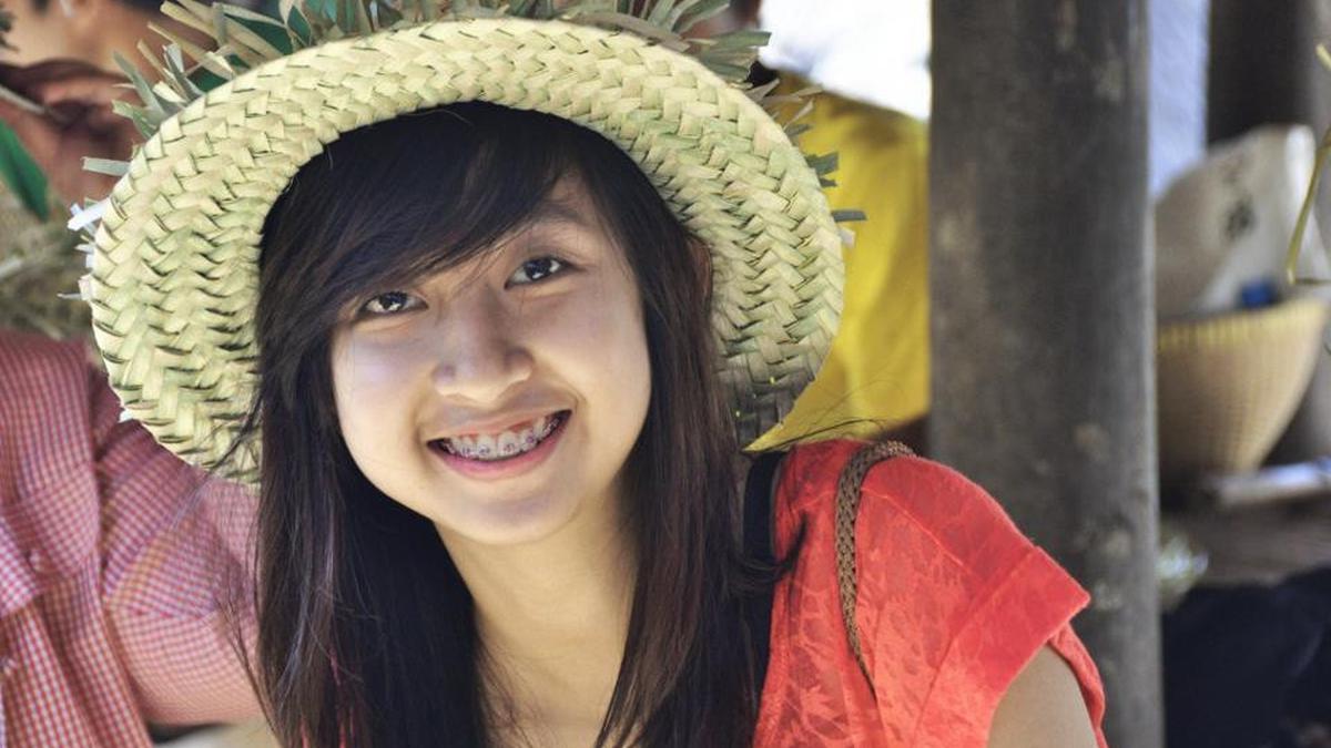 Cantiknya Meritha Vridawati, Wanita yang Diduga Lompat Bunuh Diri ...