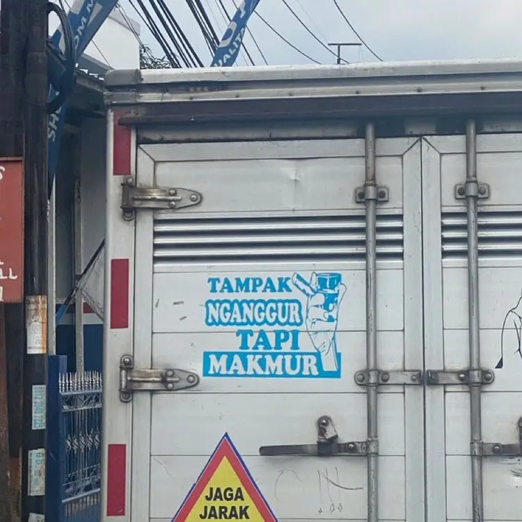 Tulisan Receh di Truk Ini Sukses Hilangkan Bete di Kemacetan, Ada yang ...