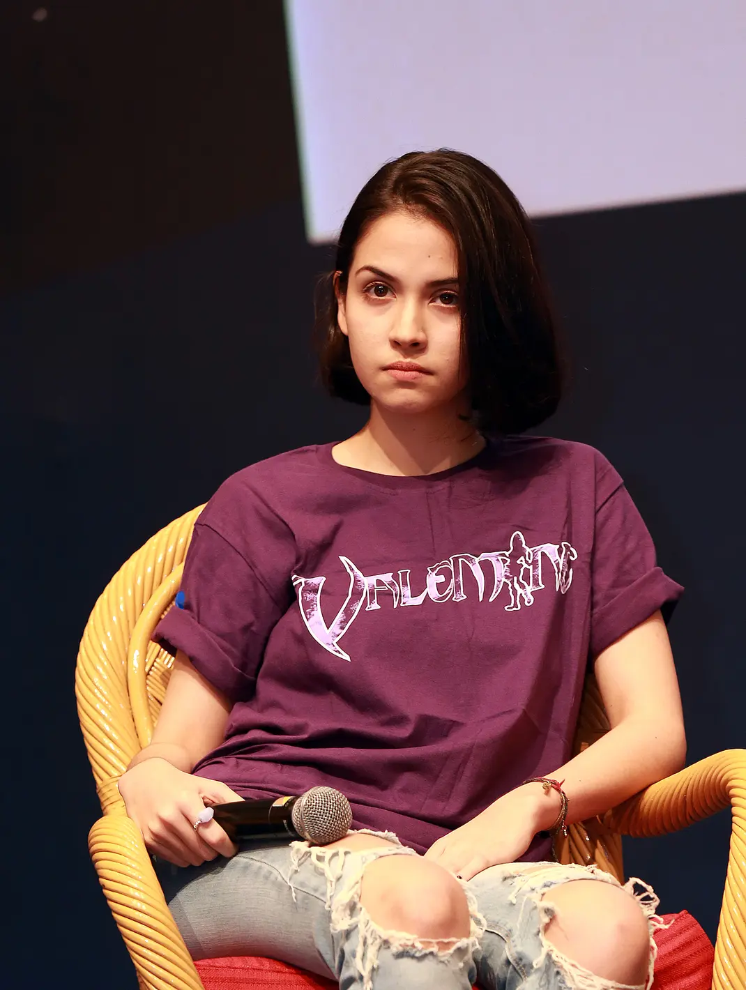 Estelle Linden jadi Superhero di Film Valentine - Photo Fimela.com