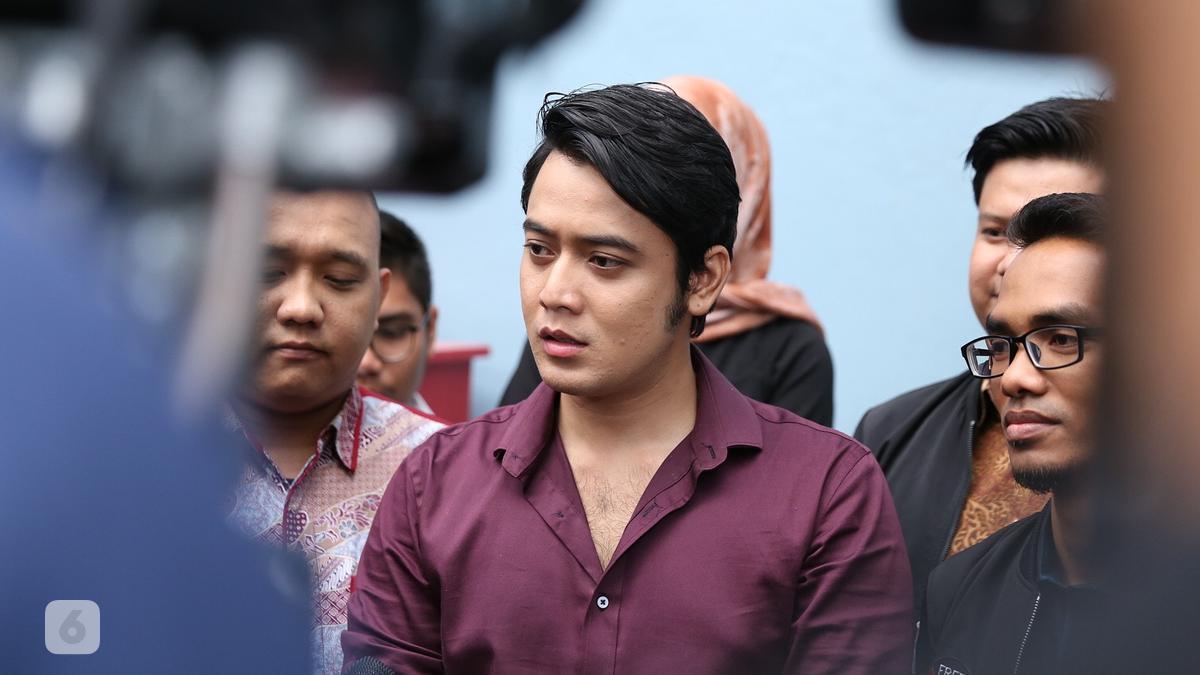 Kriss Hatta Resmi Ditahan di Rutan Bulak Kapal - ShowBiz Liputan6.com
