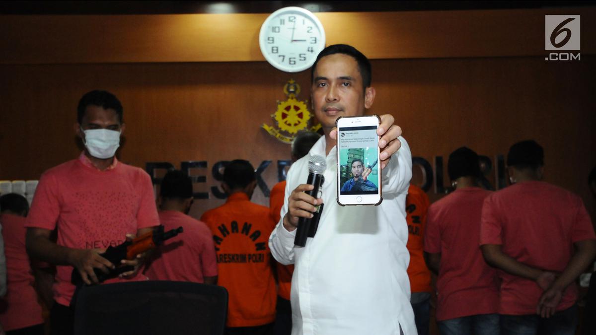 FOTO: Dittipid Siber Bareskrim Polri Tahan 18 Tersangka Ujaran ...