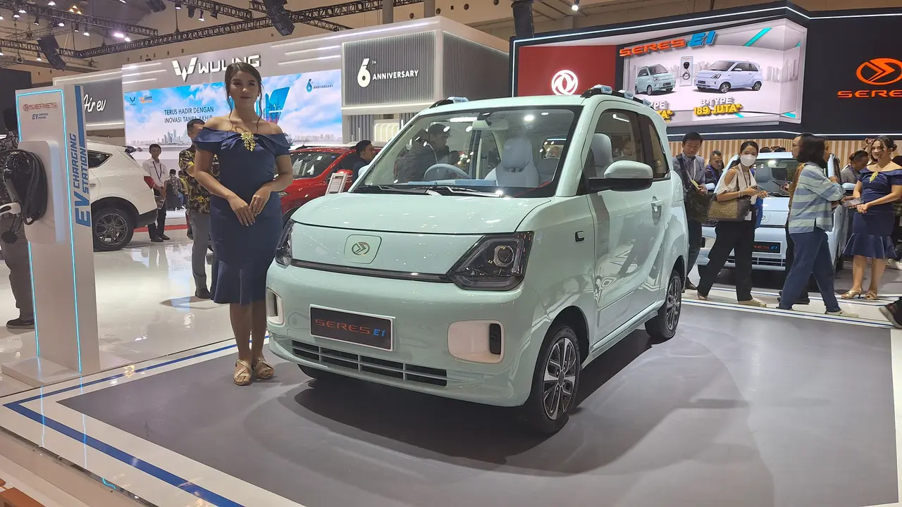 Debut di GIIAS 2023, Mobil Listrik Mungil Seres E1 Dibanderol Mulai Rp ...