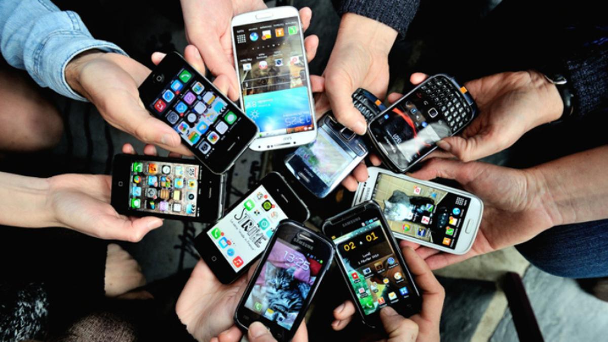 22 Hal yang Terjadi Sebelum Kamu Kenal Smartphone