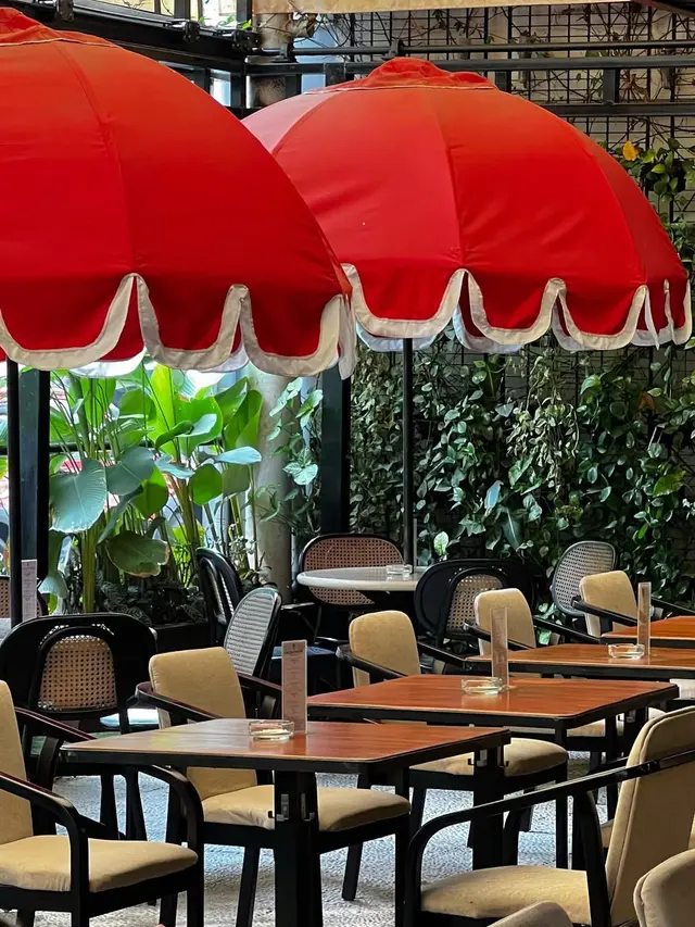 30 Rekomendasi Tempat Makan di Bandung untuk Keluarga, Nyaman dan Ramah ...