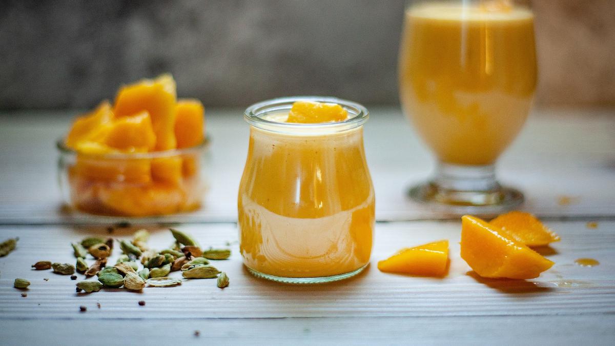 Cara Memanfaatkan Mangga yang Terlalu Matang - Lifestyle Fimela.com