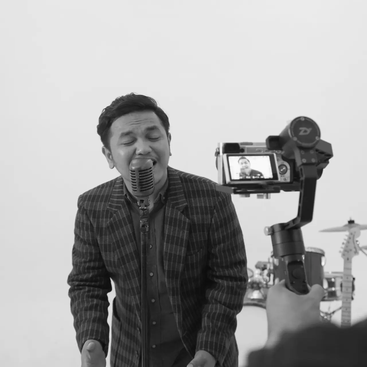 Kolaborasi Gavet Samodro dan Atmojo Hadirkan Single Biarkan Berlalu ...