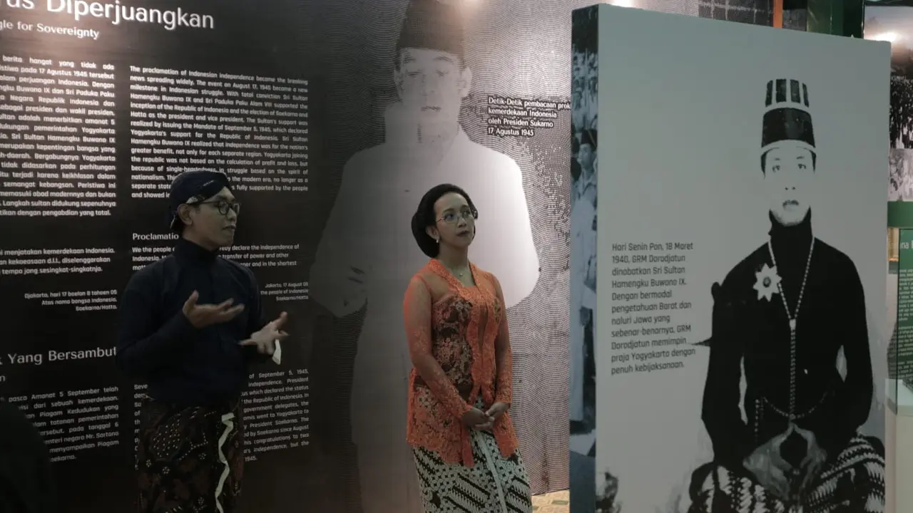 Peringati Kenaikan Takhta Raja, Sultan HB X Buka Pameran Narawandira ...