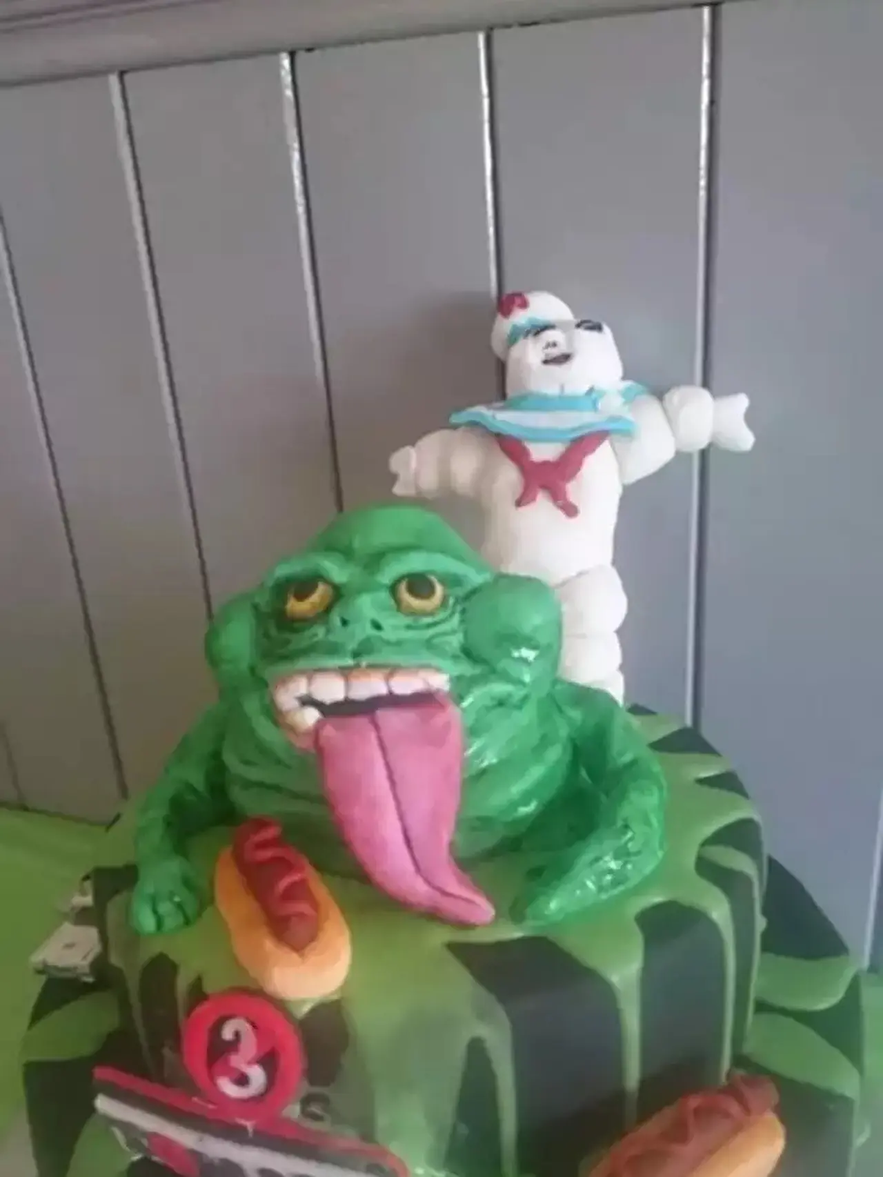 6 Kreasi Kue Ulang Tahun Ini Tampak Seram, Gagal Terlihat Lucu - Hot ...