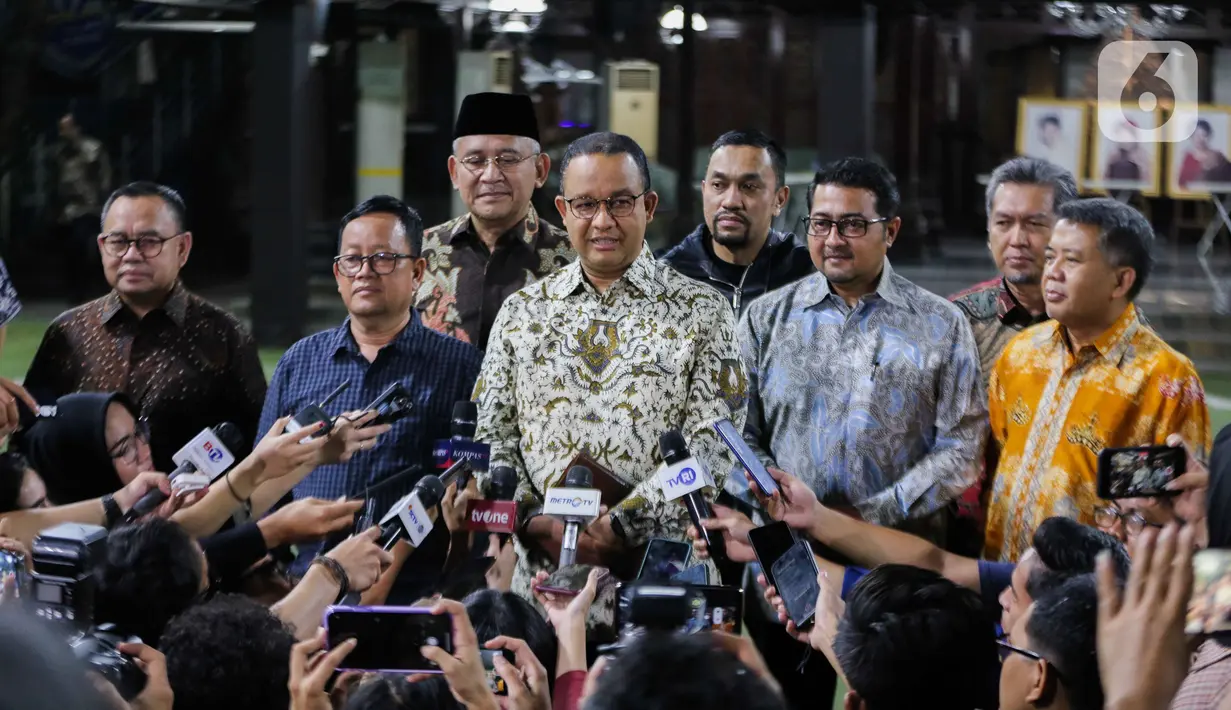 Ekspresi Anies Baswedan Usai Temui SBY di Cikeas - Foto Liputan6.com