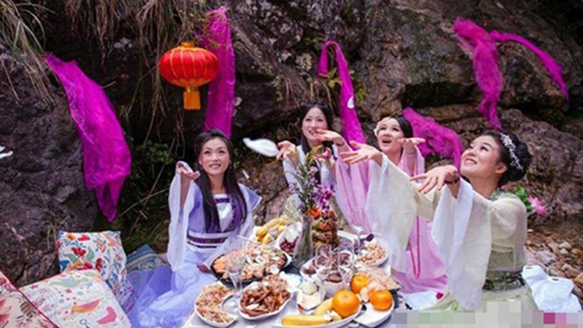 Berdandan Cantik Bagai Putri Kayangan dan Mendadak Populer di Media ...