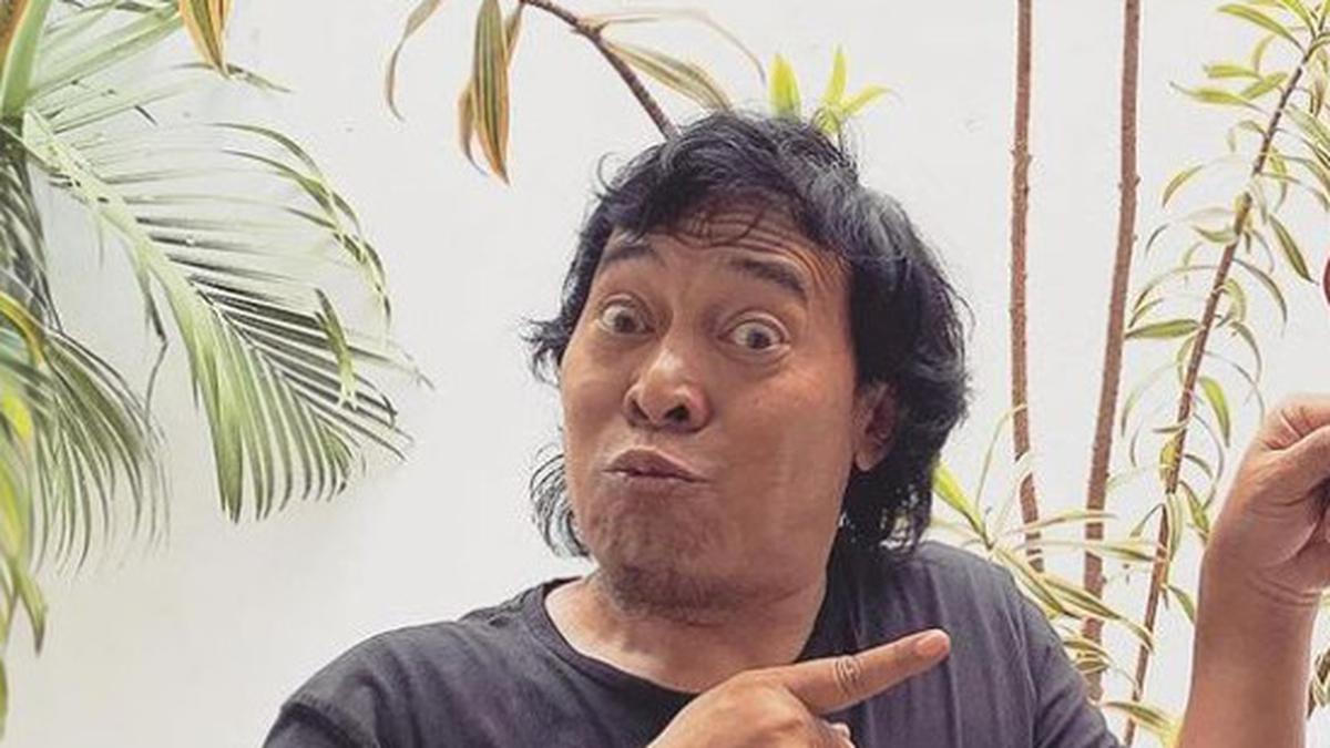 Komeng Ditetapkan Jadi Anggota DPD RI, Peserta Pleno Kompak Teriak 'Uhuy'