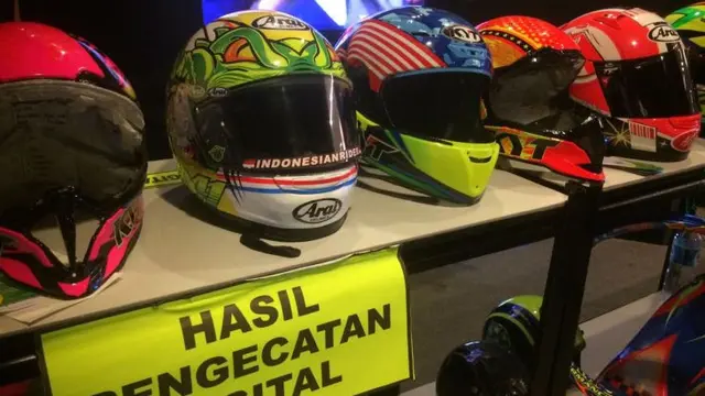 Berapa Biaya Cat Helm Custom? - Otomotif Liputan6.com