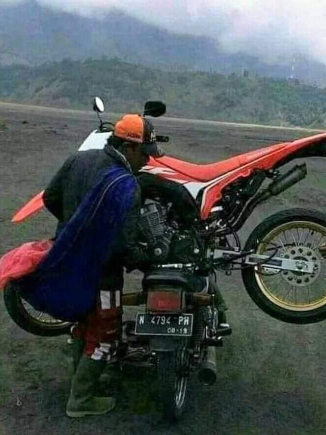 6 Potret Pengendara saat Angkut Motor Ini Bikin Was-Was - Hot Liputan6.com