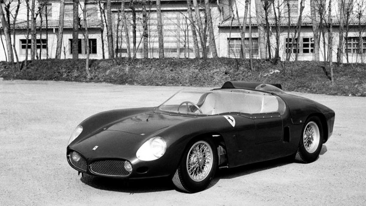 Ini Dia Ferrari Pertama Yang Memiliki Mesin di Tengah - Berita Otosia.com