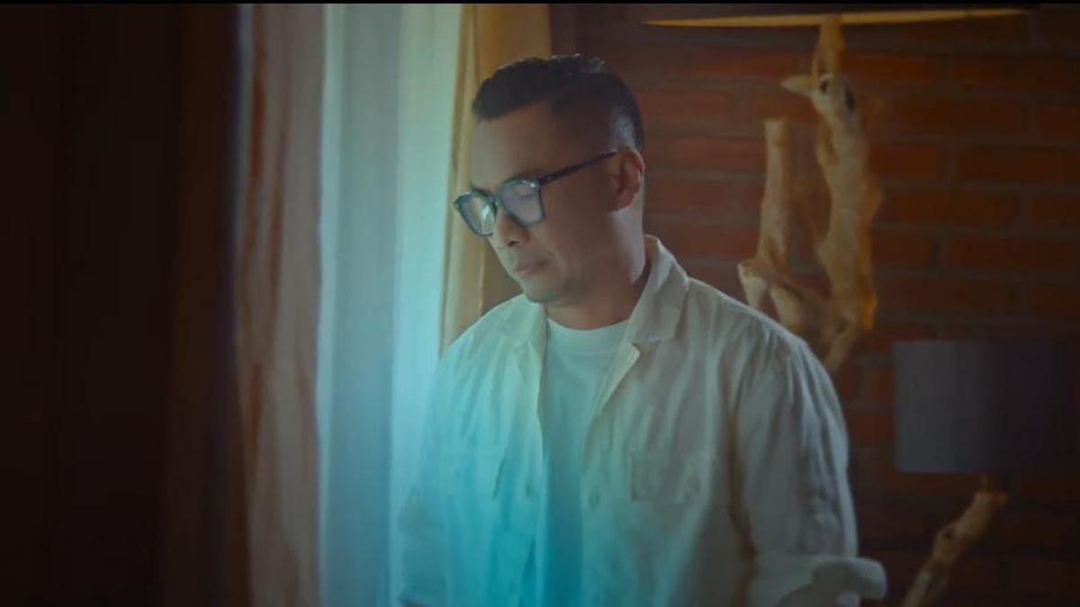 Ady Eks Naff Jadikan Lagu Menua Denganmu Sebagai Single Kedua Konsep ...