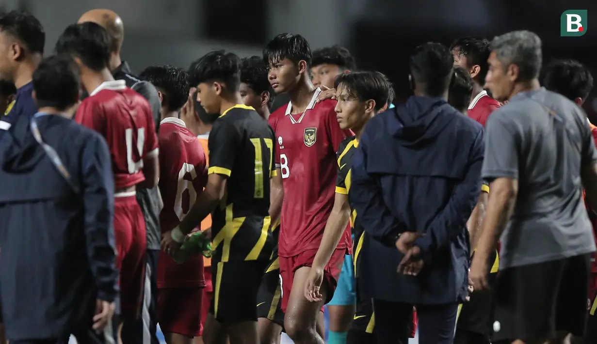 Foto: Arkhan Kaka Menangis usai Timnas Indonesia U-17 Dibantai Malaysia ...