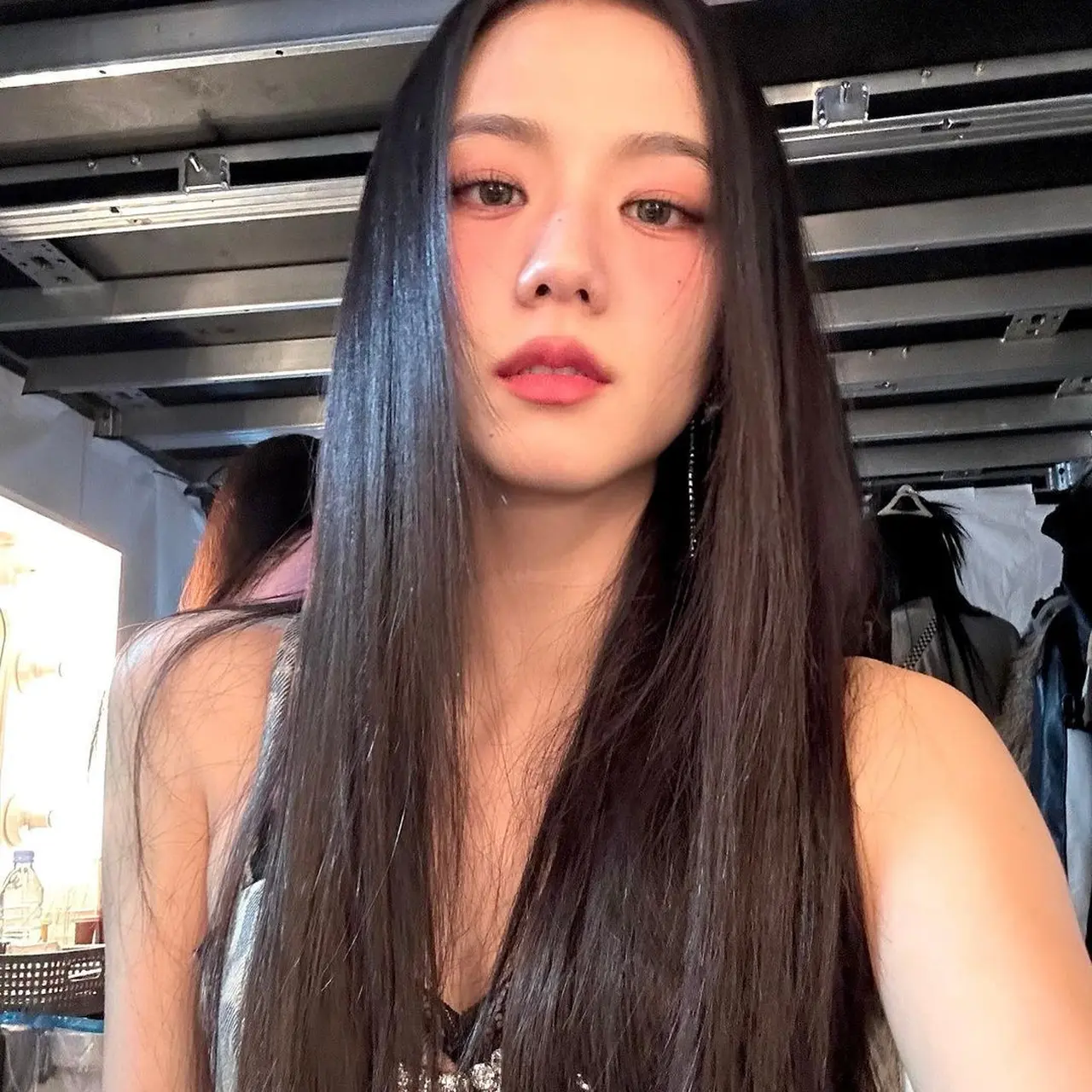 5 Inspirasi Makeup Jisoo Blackpink yang Curi Perhatian Selama Konser ...