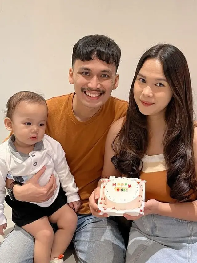 Viral Bayi Jenius Berusia 21 Bulan, Hafal Rumus Matematika dan Nama ...