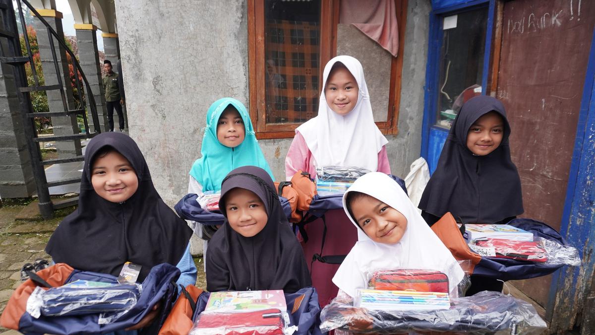 Memaknai Lebaran Yatim di Pesantren Tahfidz Quran Al Muqarrabun ...