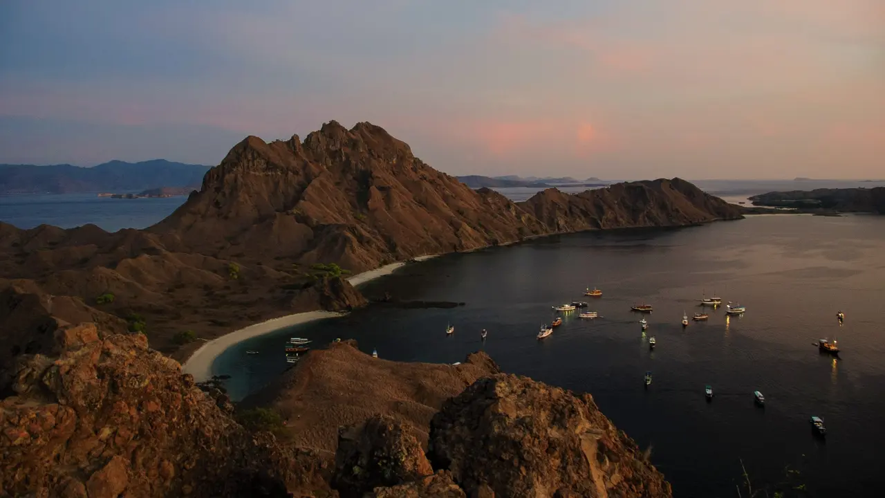 Pulau hingga Pantai, Wisata Populer Labuan Bajo Selain Pulau Komodo