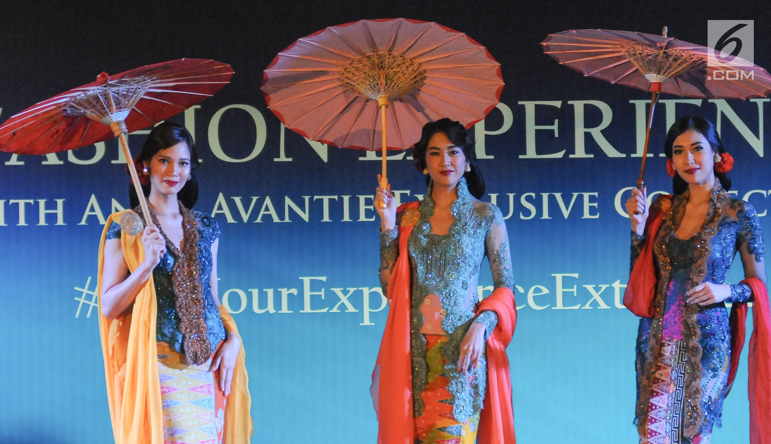 FOTO: Koleksi Anne Avantie Tampil dalam Avantie’s Exclusive Trunk Show ...