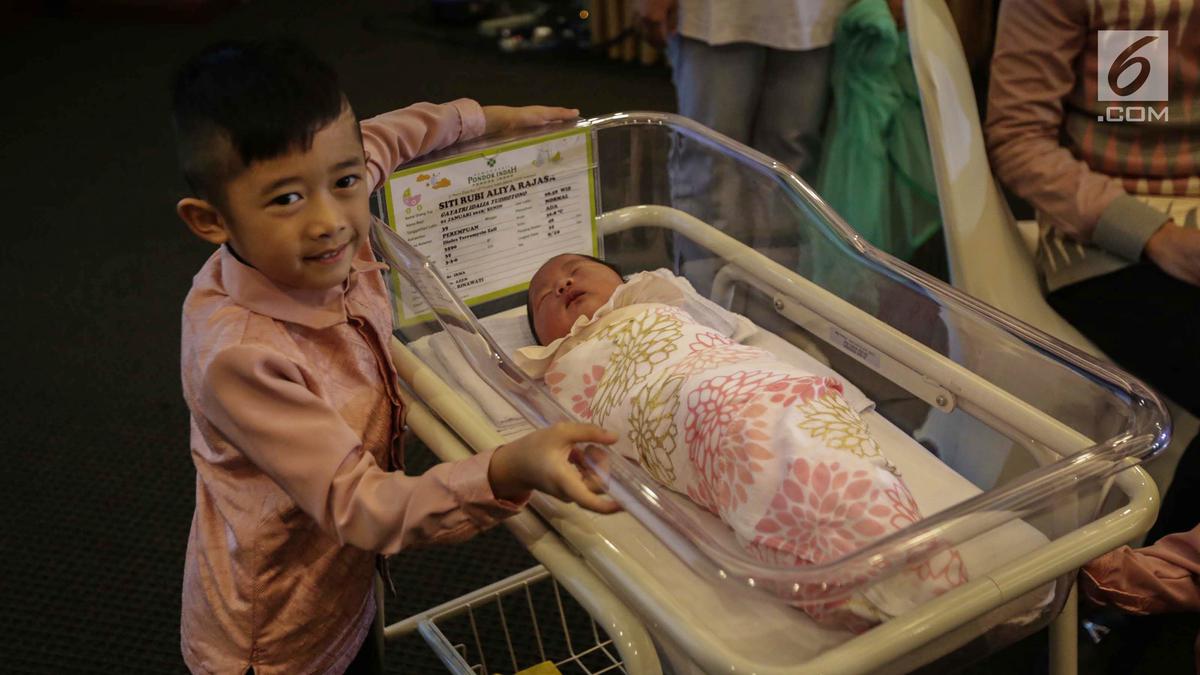 FOTO: Putri Semata Wayang, Kado Tahun Baru untuk Ibas Yudhoyono-Aliya ...
