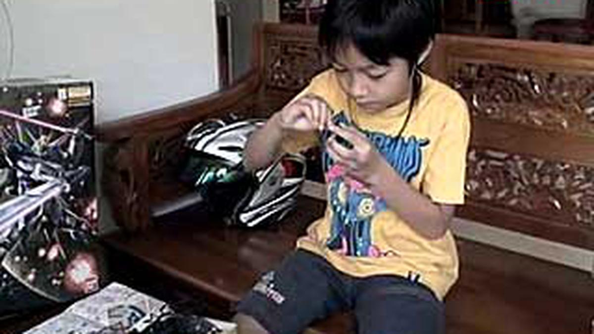 Tengok Koleksi Robot Keisha, Yuk.. - ShowBiz Liputan6.com