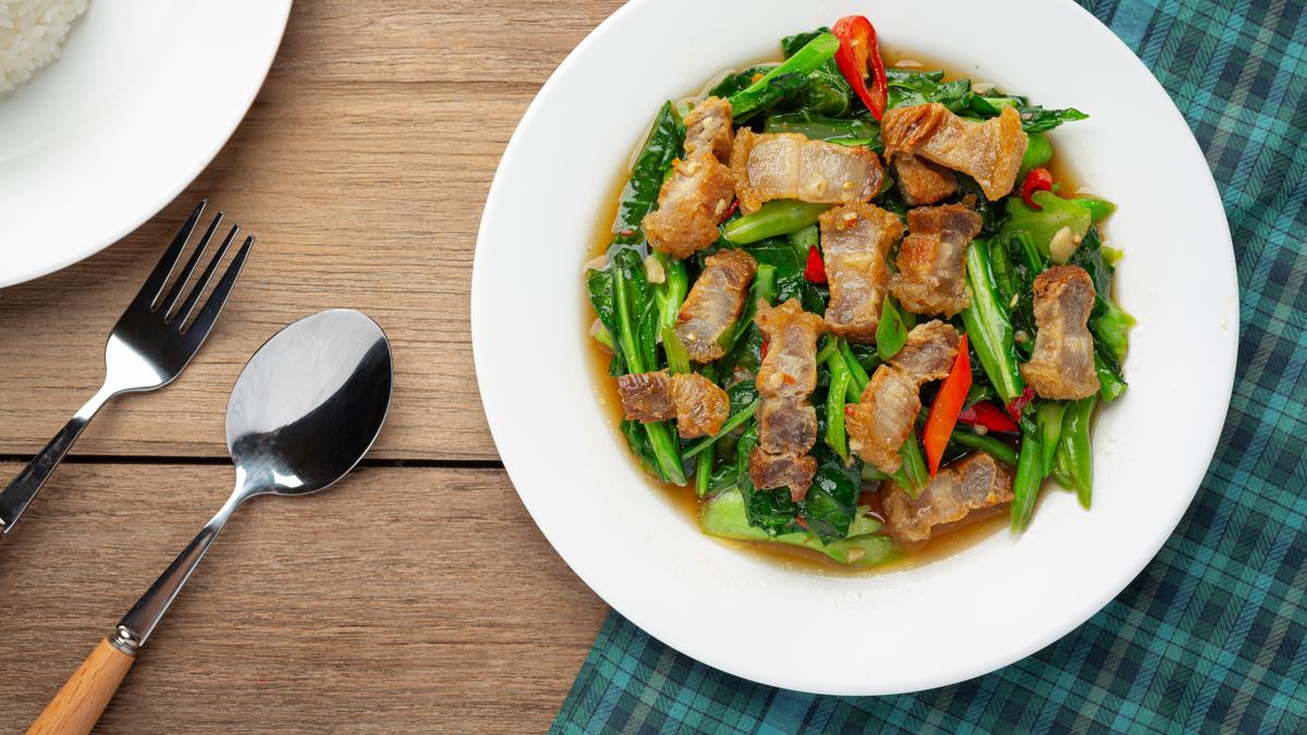 Cobain 14 Resep Tumis Pare Ala Warteg: Anti Pahit dan Nagih Banget Rasanya