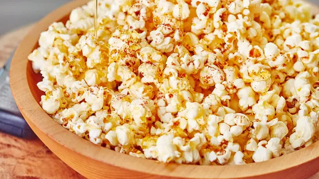 9 Fakta Popcorn yang Baik Untuk Tubuh, Camilan Enak yang Cegah ...