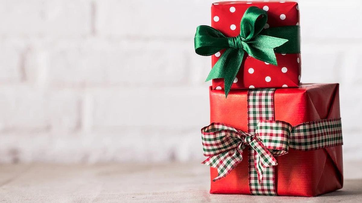 Daftar Ide Hadiah Terbaik buat Orang Terdekat dan Tersayang di Momen ...