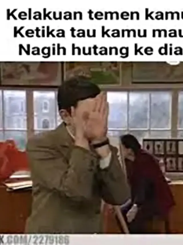 7 Meme Orang Pura-Pura Enggak Lihat karena Alasan Kocak Ini Sering ...