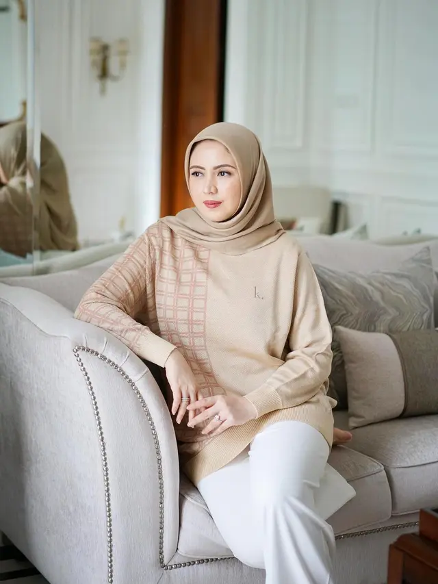Influencer Sarah Sofyan Berbagi Kiat Rawat Perhiasan, Setuju Ujaran Berlian Sahabat Terbaik ...