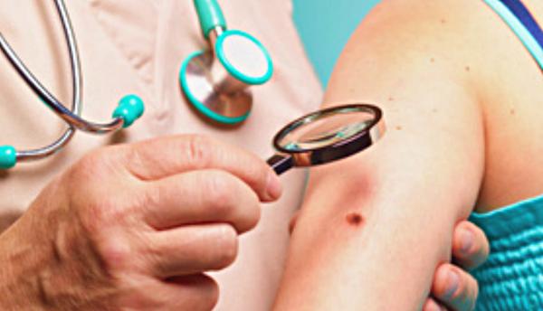 Video Viral Ibu dan Anak Baju Biru Bikin Geram Netizen, King Abdi: Wanita Biadab