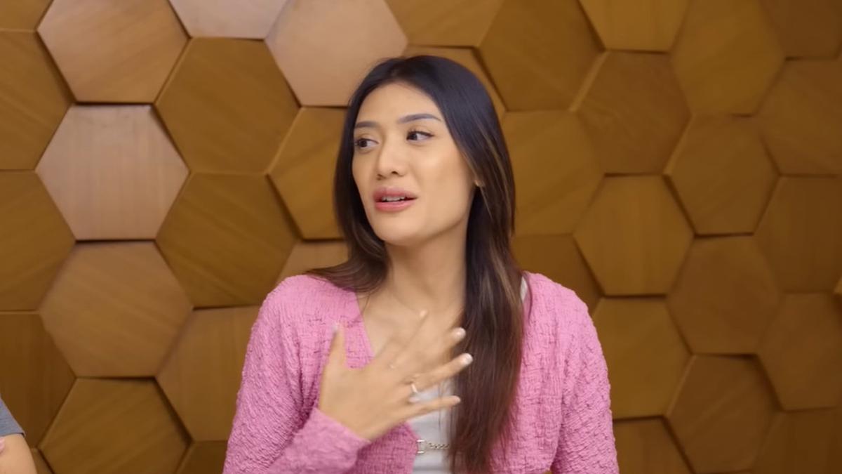 Cerita Istri Raditya Dika soal Anaknya Panik Setelah Dengar Ketukan ...