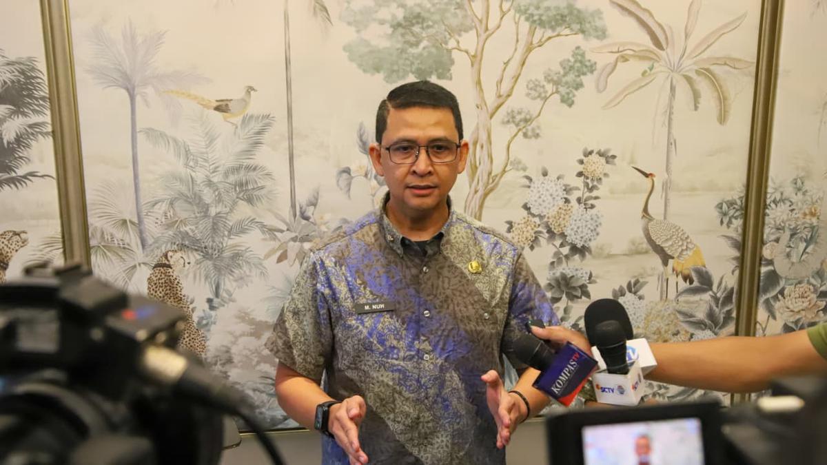 Muhammad Nuh Al-Azhar Pertanyakan Kepakaran Rismon Sianipar