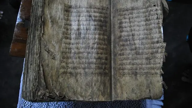 Al-Qur'an Kulit Kayu, Jejak Awal Penyebaran Islam di Alor - Islami ...