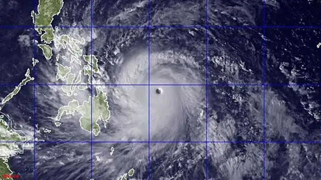 8 November 2013: Badai Haiyan, Topan Terbesar Porak-porandakan Filipina ...
