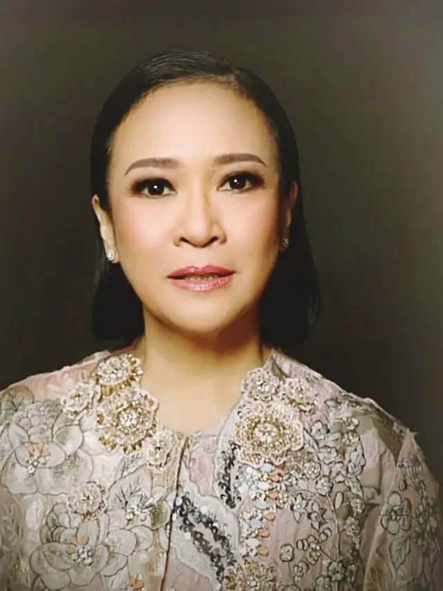 Ria Prawiro Kembali Ke Era Disko Klasik, Merilis Lagu Bertajuk Merapat ...