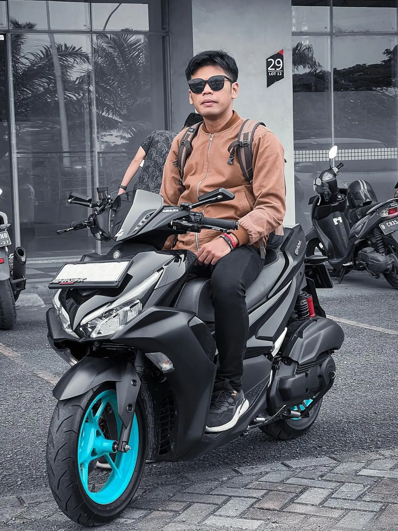 Bikin Pangling, Ini 7 Potret Terbaru Ojan "Tatap Mata Saya" yang Tampil Makin Dewasa - Hot ...