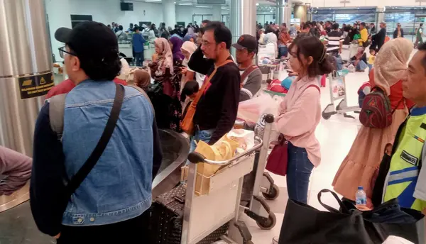 Desa Pajam, Desa Tertua di Wakatobi yang Khas dengan Kain Tenun ...