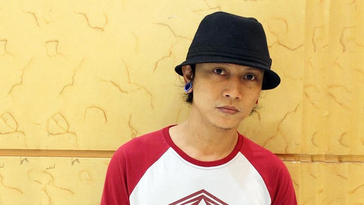 Tertunda Satu Tahun, Willy Akhirnya Rilis Single Religi Baru - ShowBiz ...
