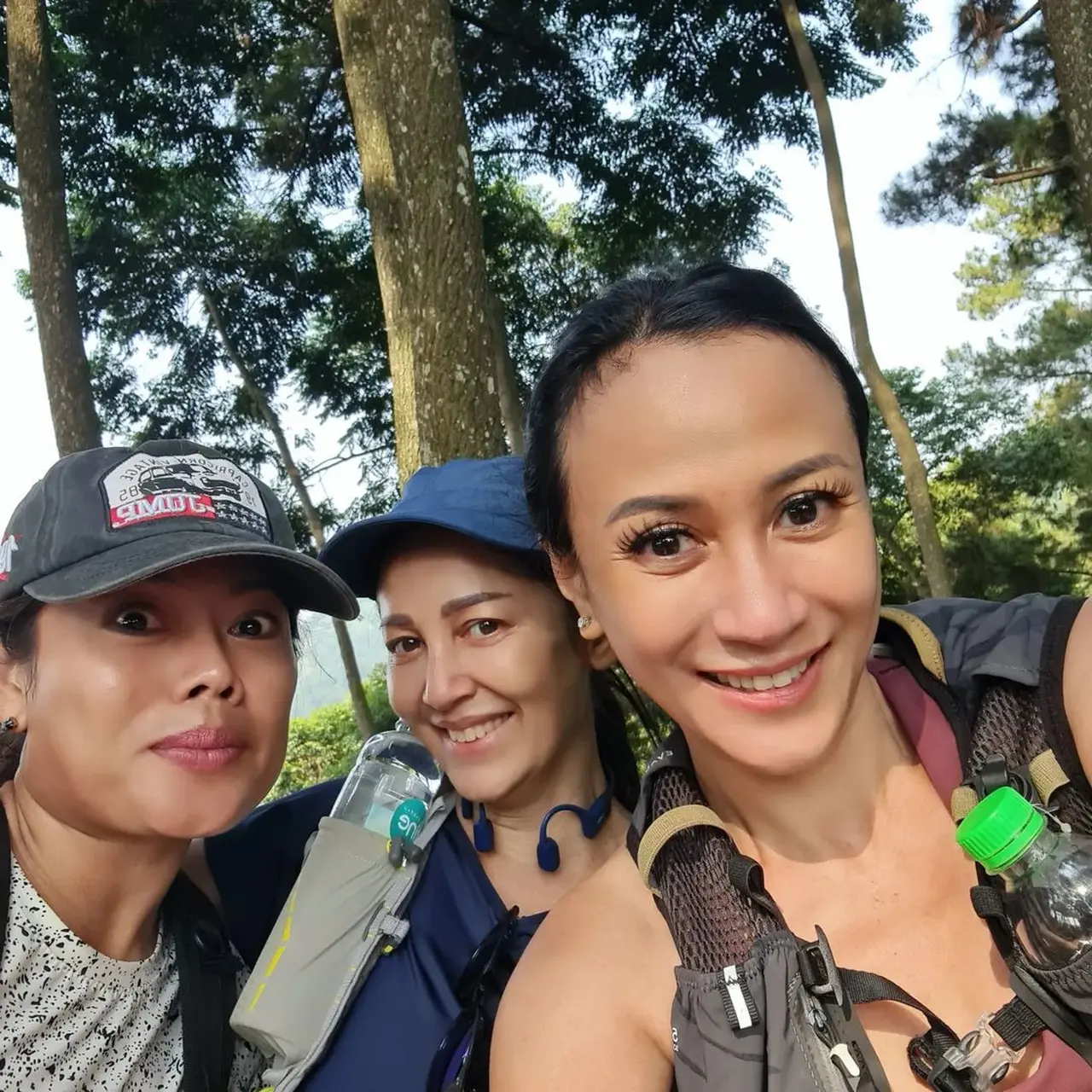 7 Potret Ria Probo Aktris Senior Dikabarkan Dekat dengan Dimas Ahmad ...