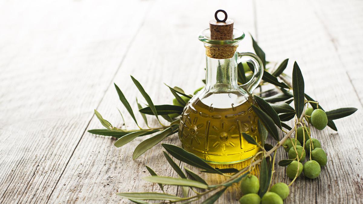 5 Manfaat Minum Minyak Zaitun untuk Menghilangkan Kolesterol - Health ...