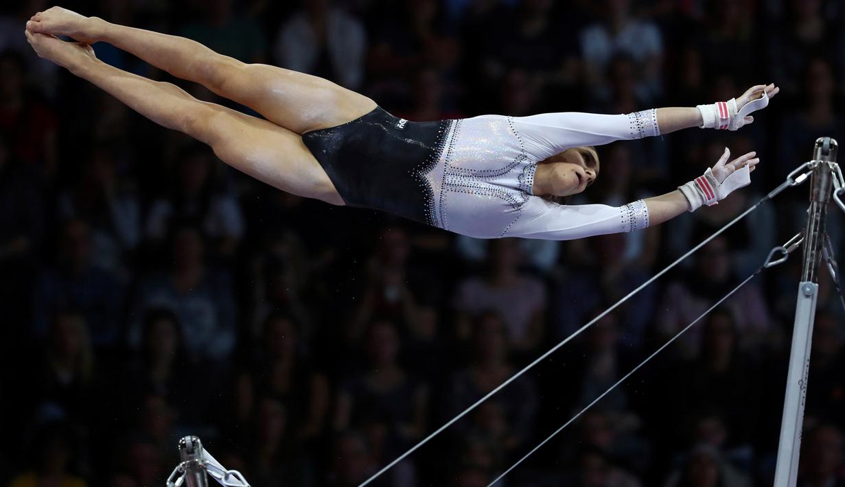 FOTO: Unjuk Kelenturan Tubuh Atlet Senam Artistik di Kejuaraan Dunia ...