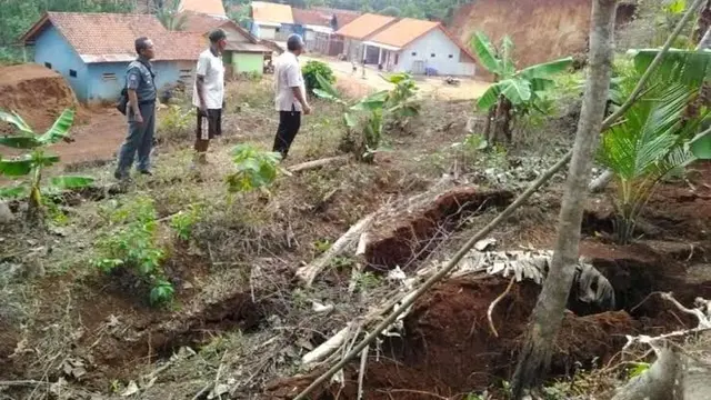 500 warga di Jember Terancam Bencana Longsor Akibat Penurunan Tanah ...