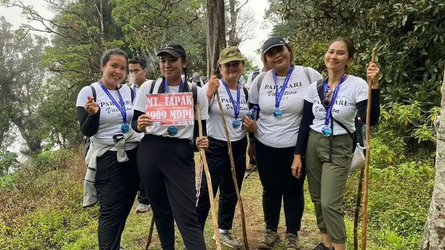 6 Fakta Menarik Gunung Tapak yang Merupakan Puncak Tertinggi ke-7 di ...