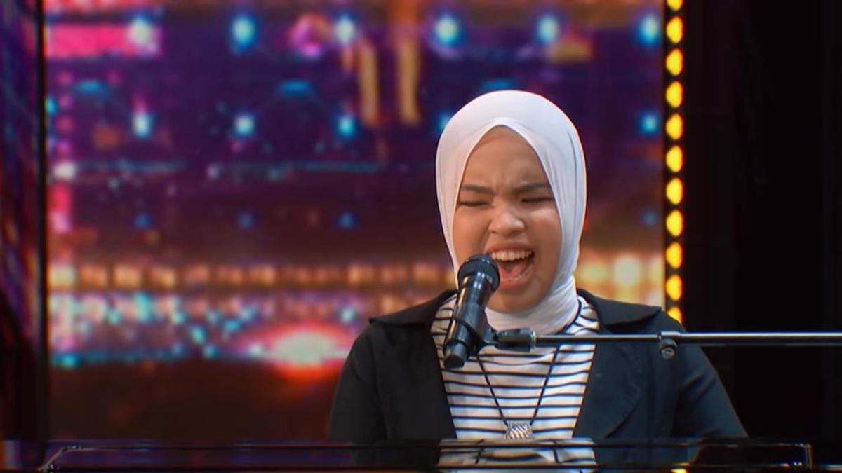 Reaksi Putri Ariani Dipuji Heidi Klum Layak Dapat Grammy Awards ...