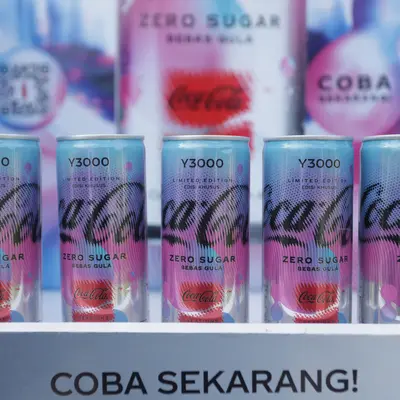 Coca-Cola Y3000 Zero Sugar Terbaru - Berita, Foto, Video | Fimela.com