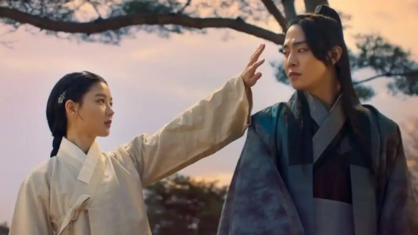 7 Rekomendasi Film dan Drama Korea Terbaik yang Dibintangi Kim Yoo Jung, Cerita Menarik ...