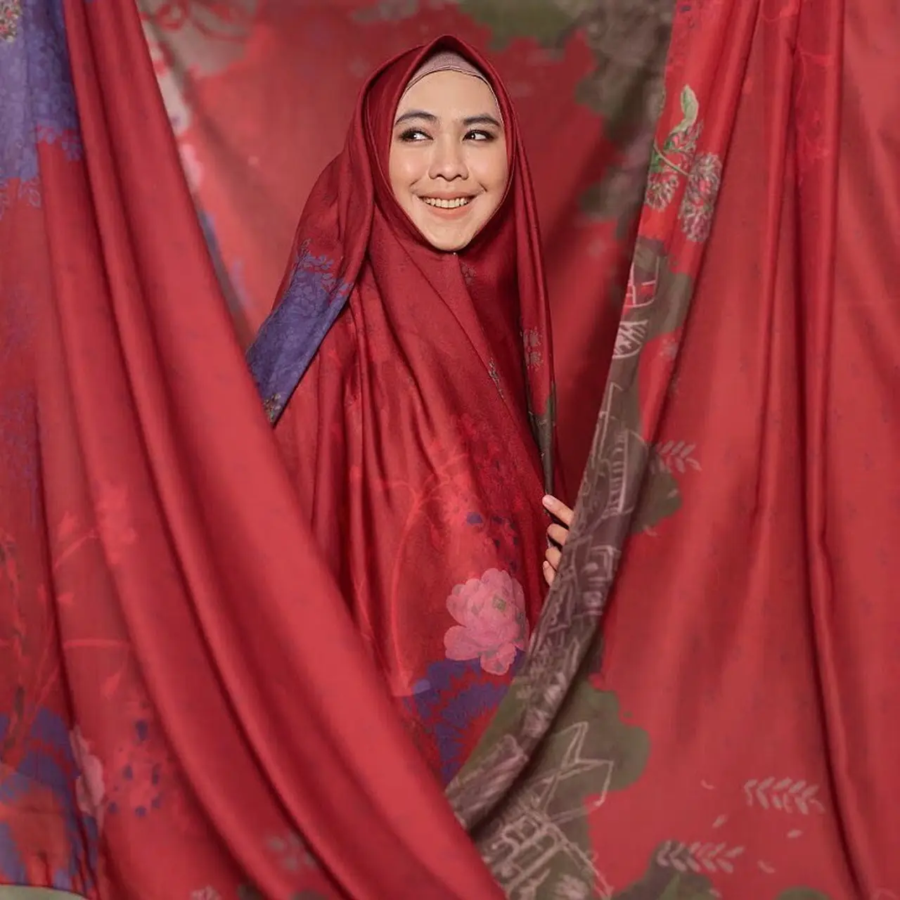 Ayah Oki Setiana Dewi dan Ria Ricis Meninggal Dunia - ShowBiz Liputan6.com